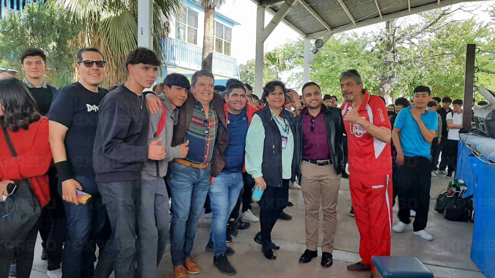 Llevan taller de box a estudiantes del Cbtis 132